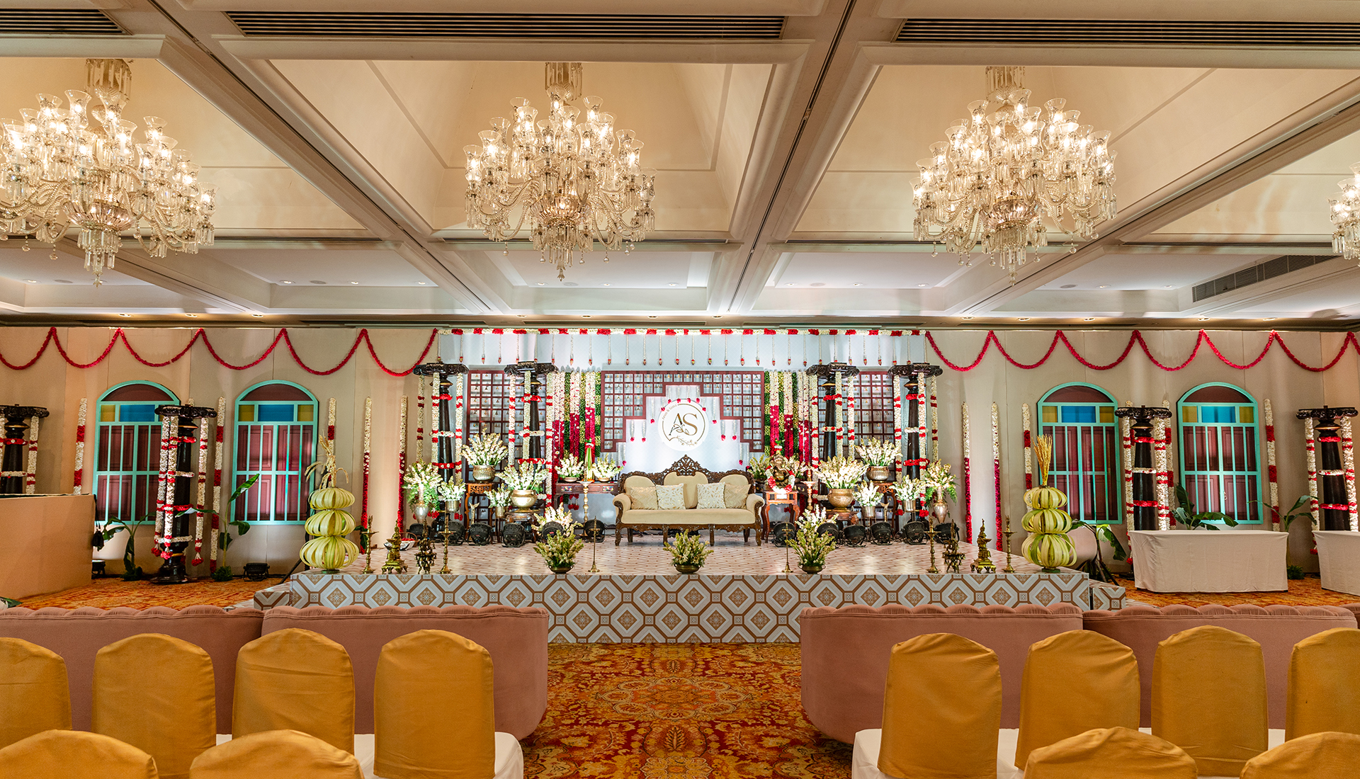 Two States Wedding Decoration | Leela Palace Chennai