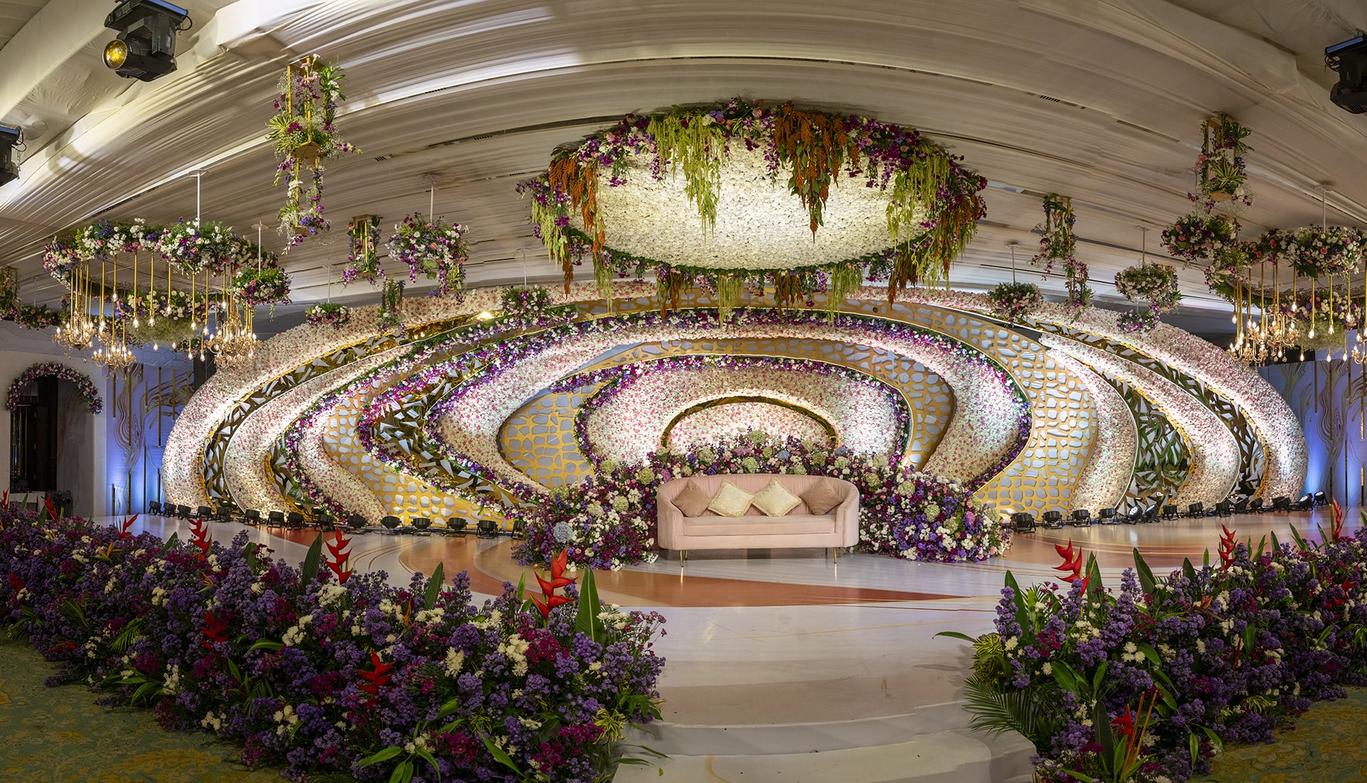Full Venue Transformation Floral Reception Decoration | Leela Palace ...