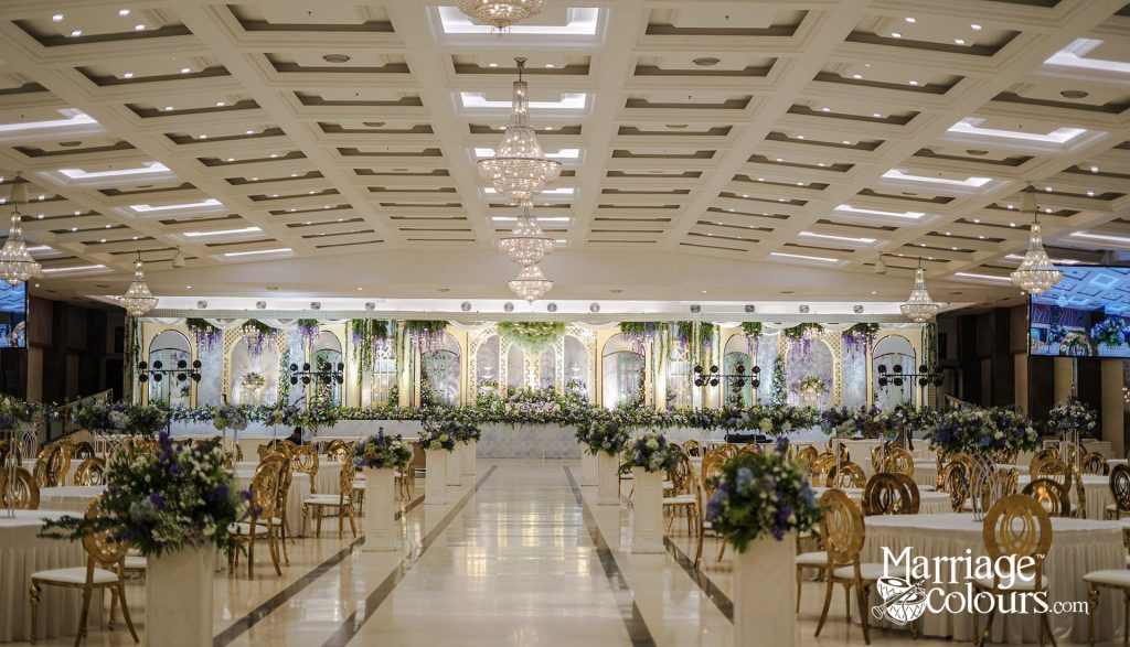 Modern Marriage Reception Stage | Flowers & Arch Backdrop | RK ...