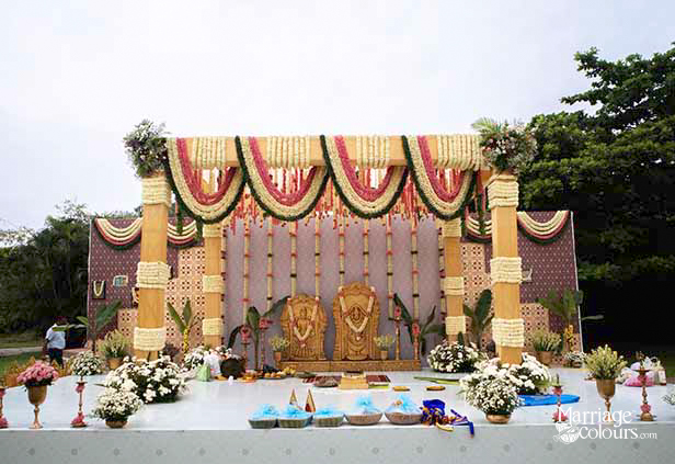Traditional Outdoor Lawn Wedding Stage | Mandapam Decoration | Canopy ...